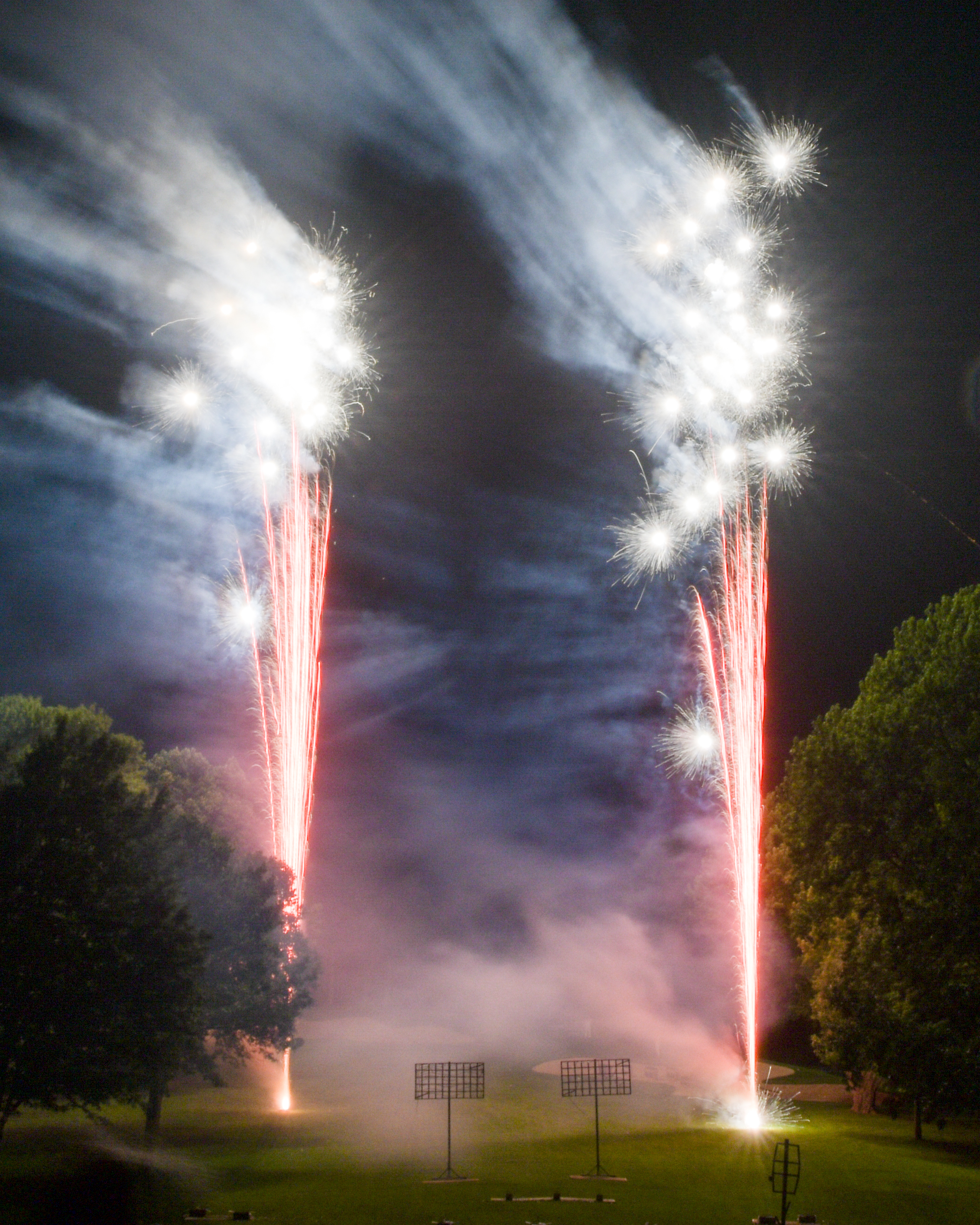 Fireworks (fountain) – Timothy Hansel Photography
